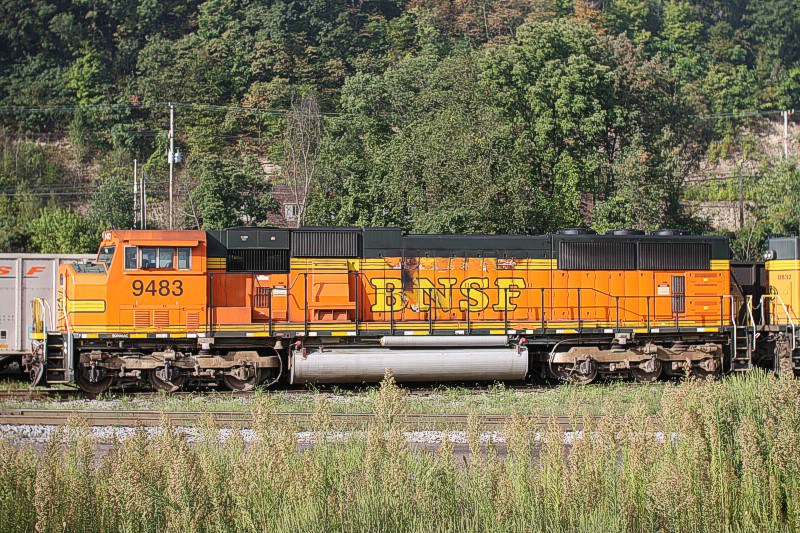 BNSF 9483
